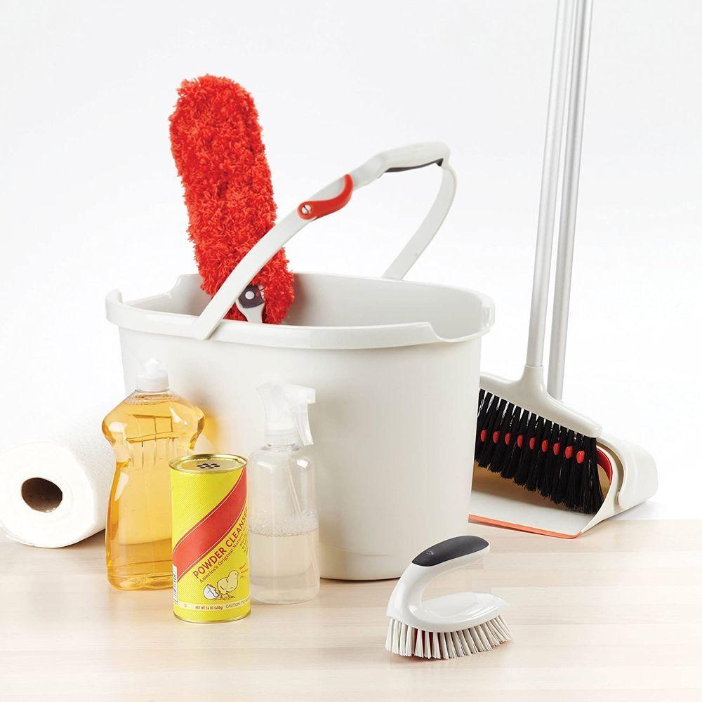 OXO Microfibre Hand Duster Red | Soko & Co